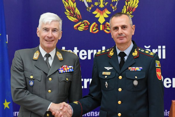 COMANDANTUL ARMATEI NAȚIONALE I-A MULȚUMIT UNIUNII EUROPENE PENTRU ...